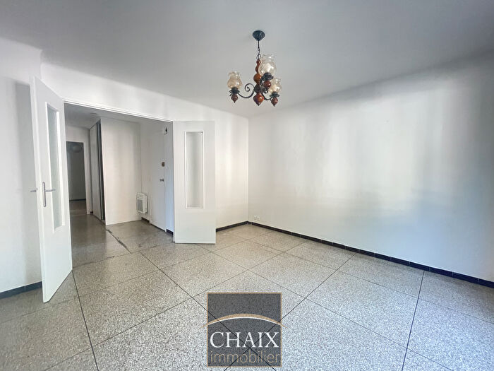 Appartement à vendre - Aubagne - 3 pièces - 2 chambres