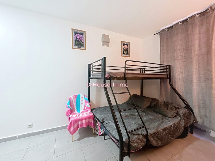 Appartement à vendre - Marseille er , Saint-Charles - 1 pièce