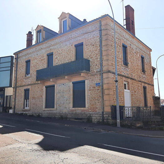 Gueugnon : Maison 11 pièces à vendre
