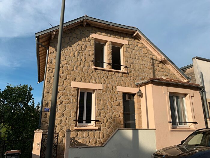 Maison à louer - Brive-la-Gaillarde, Pont de La Bouvie, Gaubre, Estavel, Tujac - 5 pièces - 4 chambres