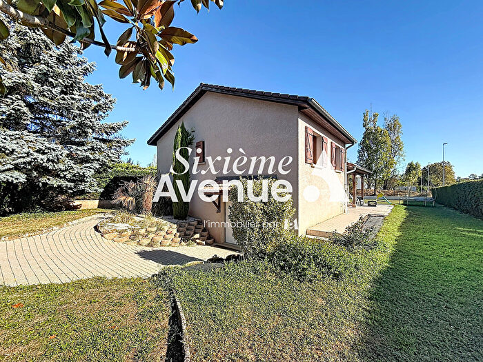 Saint-Laurent-de-Mure : Maison 4 pièces à vendre