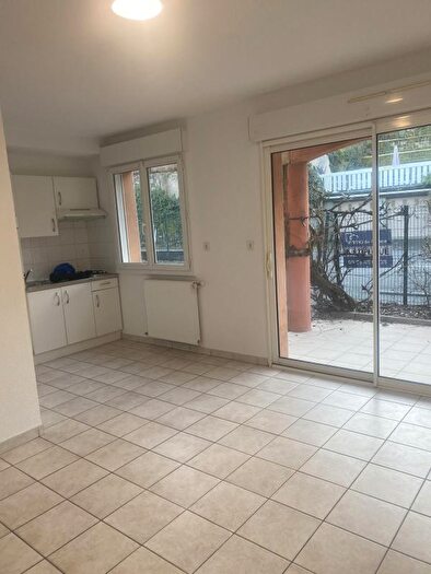 Villefranche-de-Rouergue, Ruelles, Radel, Teulel : Appartement 2 pièces à louer