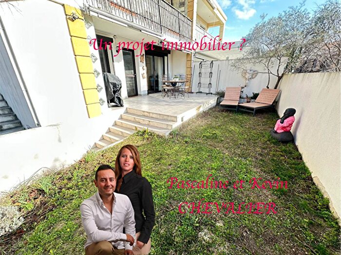 Appartement à louer - Salon-de-Provence, Monaque, Craponne - 3 pièces - 2 chambres