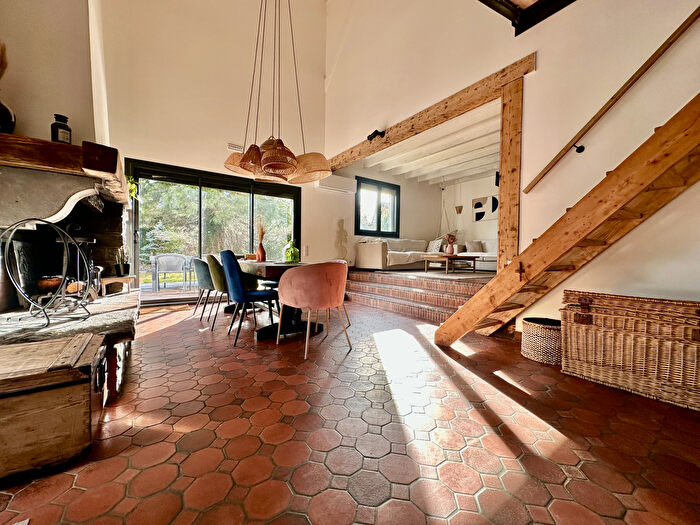 Maison à vendre - Aydat - 6 pièces - 4 chambres