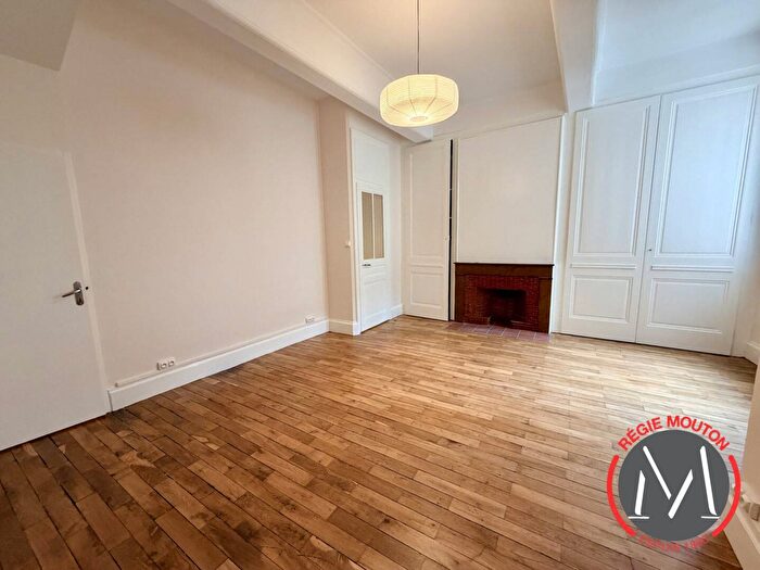 Appartement à louer - Presquîle, Centre ville, Cordeliers, Lyon ème arrondissement - 3 pièces - 2 chambres