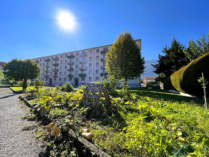 Appartement à vendre - Fontaine, Les Alpes, Les Buissonnées, Cachin - 4 pièces - 2 chambres