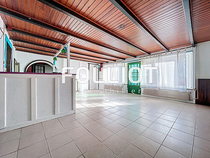 Maison à vendre - Saint-Sauveur-la-Pommeraye - 9 pièces - 6 chambres