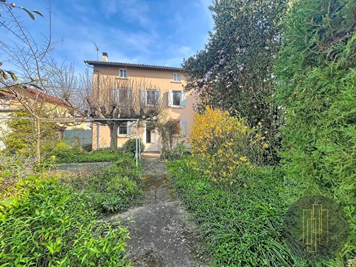 Maison à vendre - Villefranche-sur-Saône, Nord Est - 6 pièces - 4 chambres