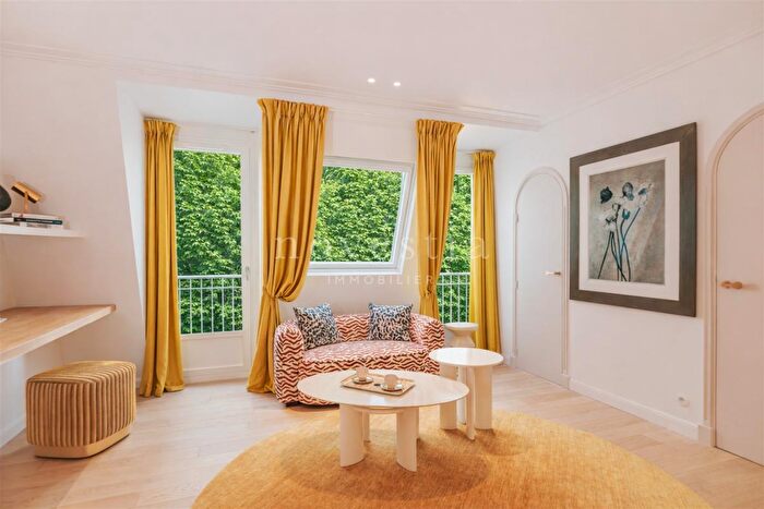 Appartement à vendre - Paris e , Champ de Mars - 1 pièce