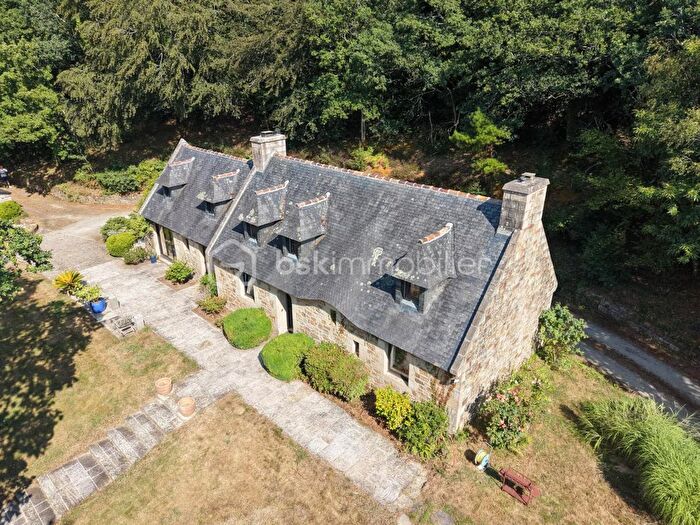 Maison 6 pièces à vendre à Rosnoën