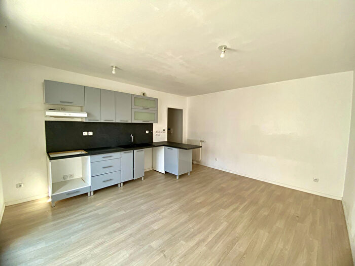 Évry, Bois Sauvage : Appartement 2 pièces à vendre