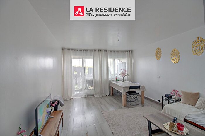 Appartement 4 pièces à Les Mureaux, Grand Ouest, à vendre