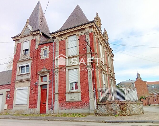 Landrecies - Maison 9 pièces à vendre