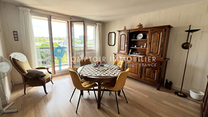 Appartement 4 pièces à Corbeil-Essonnes, Montconseil, à vendre