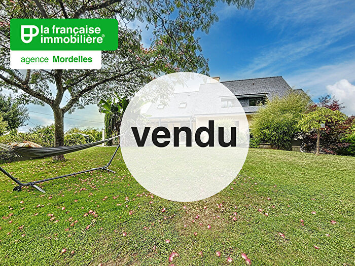 Maison 8 pièces à Mordelles, à vendre