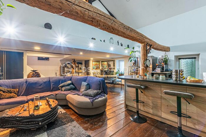 Maison à vendre - Brignoles, Centre-ville, Vieille ville - 7 pièces - 5 chambres