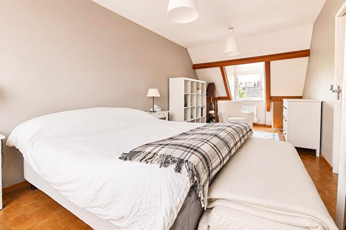 Poissy, Abbaye - Maison 8 pièces à vendre