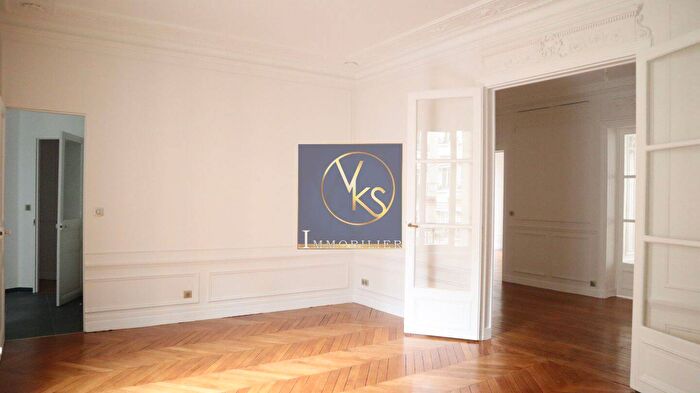 Appartement à louer - Paris ème arrondissement - 6 pièces - 4 chambres