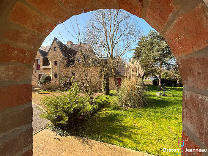 Maison à vendre - Château-Gontier - 12 pièces - 3 chambres