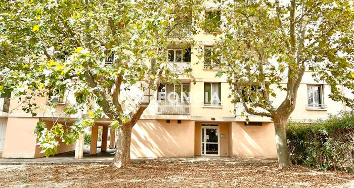 Appartement 4 pièces à louer à Avenue de Marseille-Liourat, Vitrolles