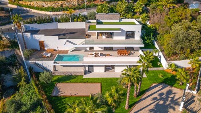 Maison à vendre - Sainte-Maxime, Sémaphore, Nartelle - 6 pièces - 4 chambres