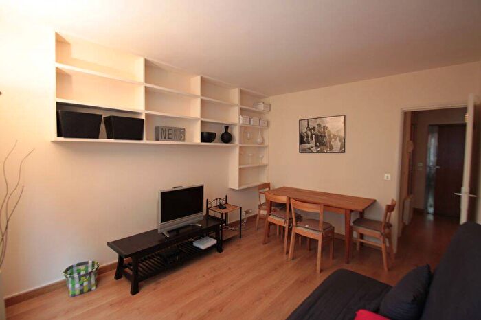 Sainte Avoie, Paris 3ème arrondissement - Appartement 2 pièces à louer