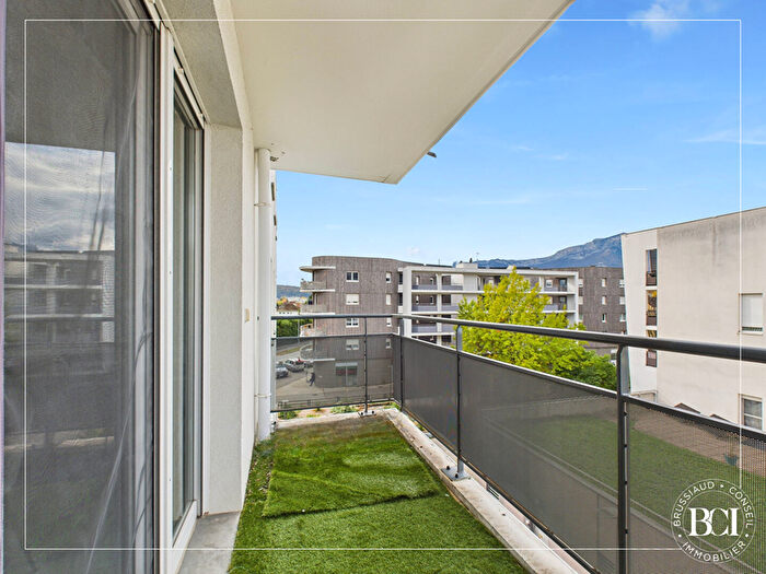 Appartement à vendre - Saint-Martin-dHères, Centre-ville - 2 pièces - 1 chambre