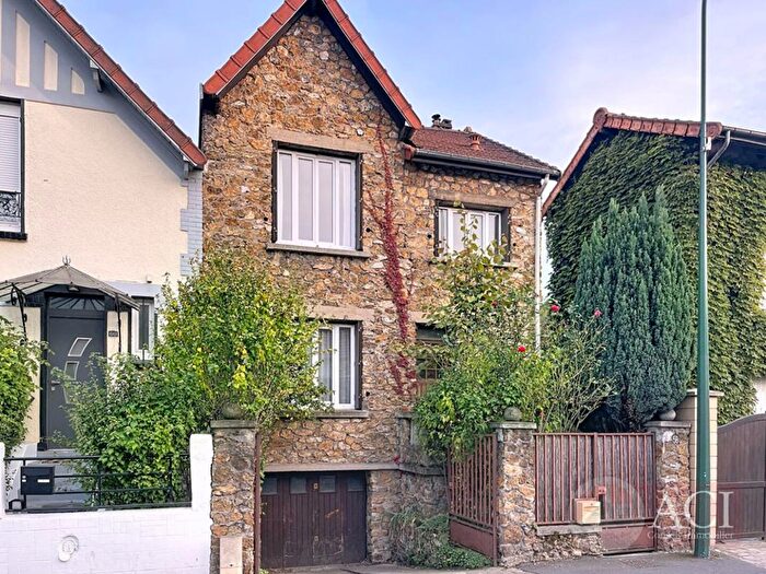 Maison à vendre - Épinay-sur-Seine - 5 pièces - 3 chambres