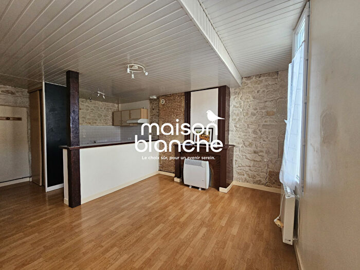 Appartement à louer - Rochefort, Centre-ville - 2 pièces - 1 chambre