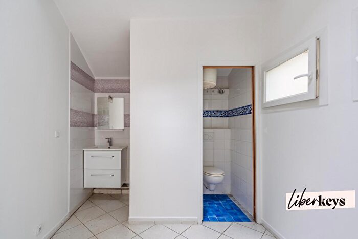 Appartement 1 pièce à vendre à Saint-Maurice, Gravelle, Hôpital