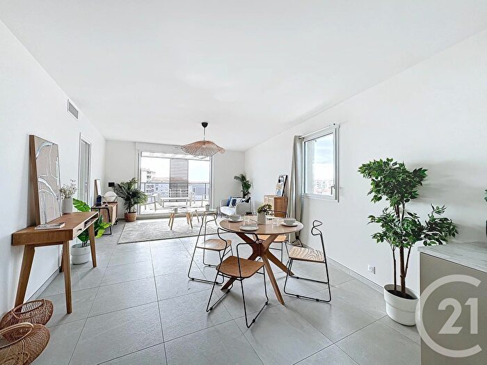 Antibes, Antibes-les-Pins, Trianon, Le Fournel, Peyregoue : Appartement 4 pièces à vendre