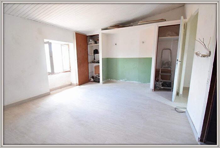 Grasse, Saint-Jacques : Appartement 3 pièces à vendre