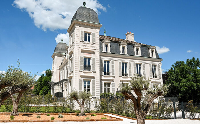 Appartement à louer - Saint-Cyr-au-Mont-dOr - 4 pièces - 3 chambres