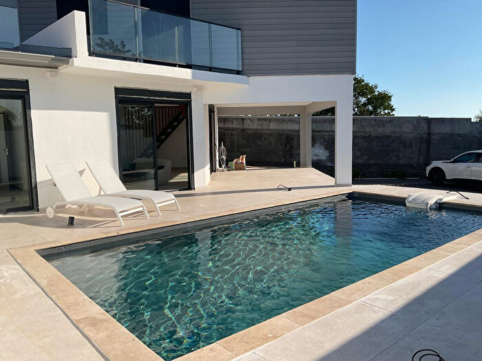 Maison à vendre - Saint-Paul, Saint-Gilles les Hauts - 5 pièces - 4 chambres