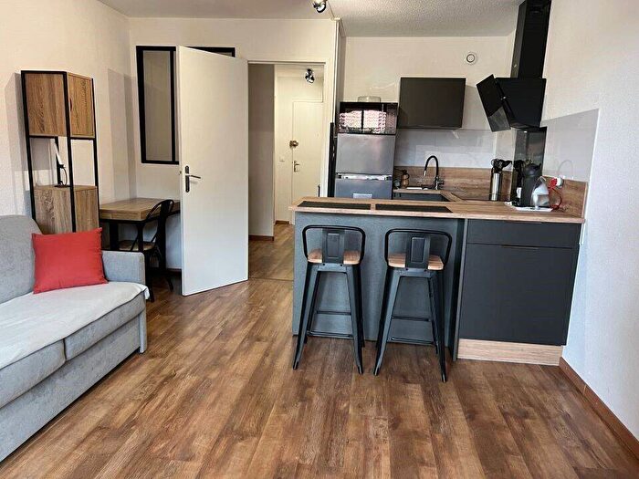 Appartement à louer - Centre Ville, Digne-les-Bains - 1 pièce