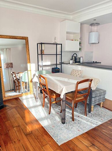 Appartement à louer - Saint Gervais, Paris ème - 2 pièces - 1 chambre