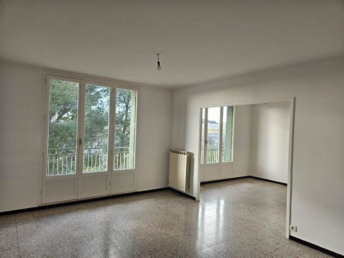 Nîmes, collines - Appartement 4 pièces à vendre