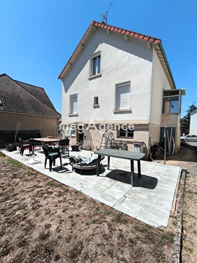 Montluçon, Croix Blanche, Diénat : Maison 6 pièces à vendre