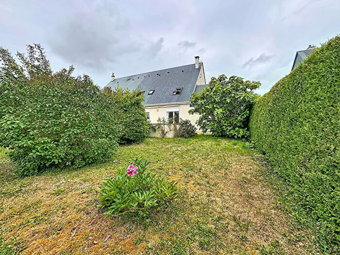 Maison 5 pièces à vendre à Hérouvillette