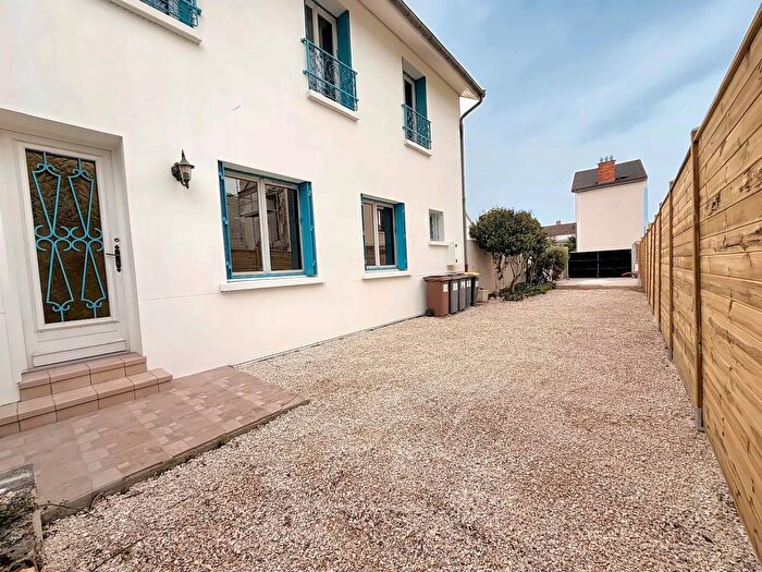 Croissy-sur-Seine : Maison 4 pièces à vendre