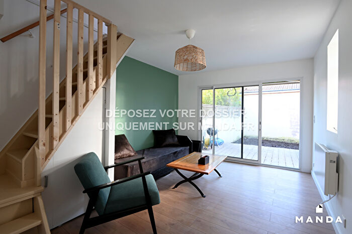 Appartement à louer - Colombes, Agent Sarre - 4 pièces - 2 chambres