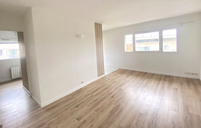 Appartement à louer - Montigny-le-Bretonneux, La Sourderie Nord - 2 pièces - 1 chambre