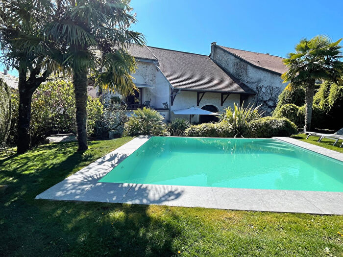 Maison à vendre - Divonne-les-Bains - 6 pièces - 3 chambres