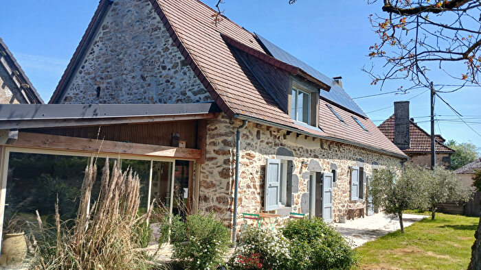 Chalvignac : Maison 7 pièces à vendre