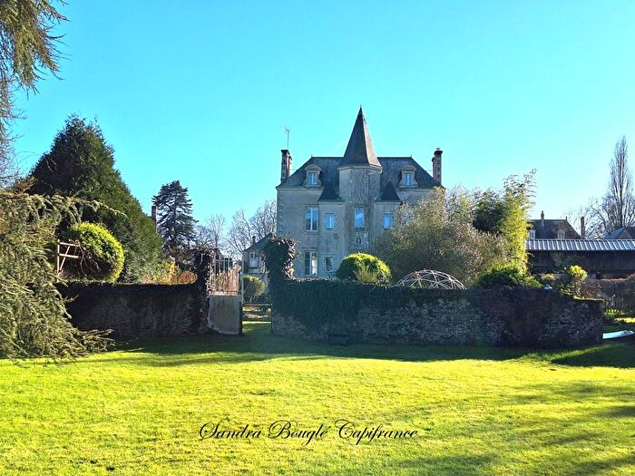 Maison à vendre - Soulgé-sur-Ouette - 9 pièces - 1 chambre