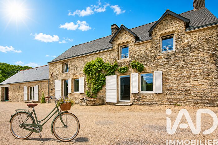Vigneux-de-Bretagne : Maison 8 pièces à vendre