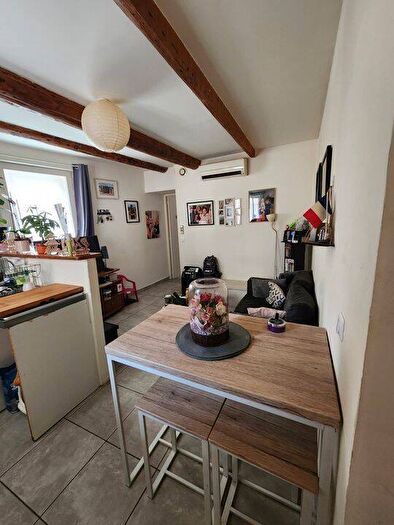 Appartement 2 pièces à Saint-Geniès-de-Comolas, à louer