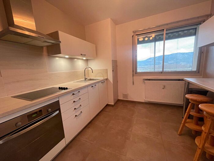 Valence, Calvaire, Hugo, La Cécile : Appartement 2 pièces à louer