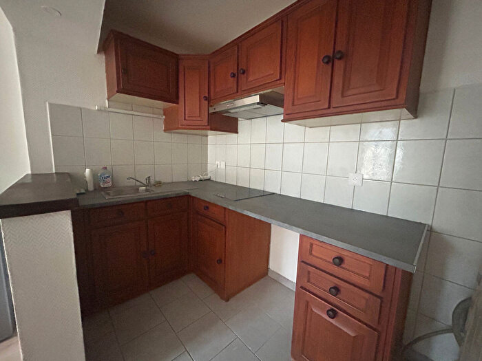 Appartement à louer - Auxerre, Centre-ville - 2 pièces - 1 chambre