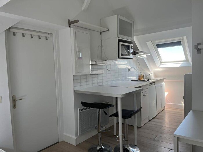 Appartement à louer - Ouest Péri-Centre Ville, Vannes - 1 pièce